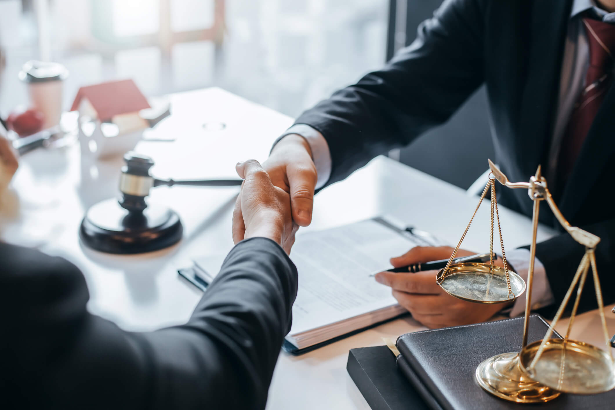 How to Choose the Right Personal Injury Lawyer